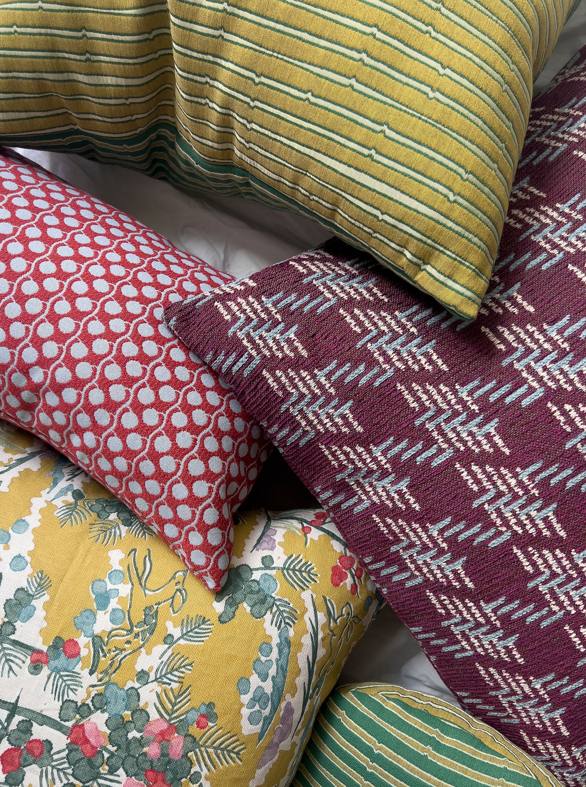 Hounds Way Pillow | Aubergine– The Lawns